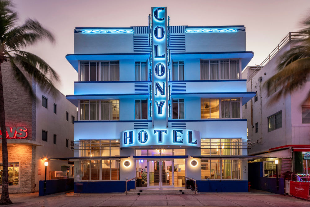 The Role of Neon Signs in South Florida’s Nightlife – Lux Neon LED Fine Art